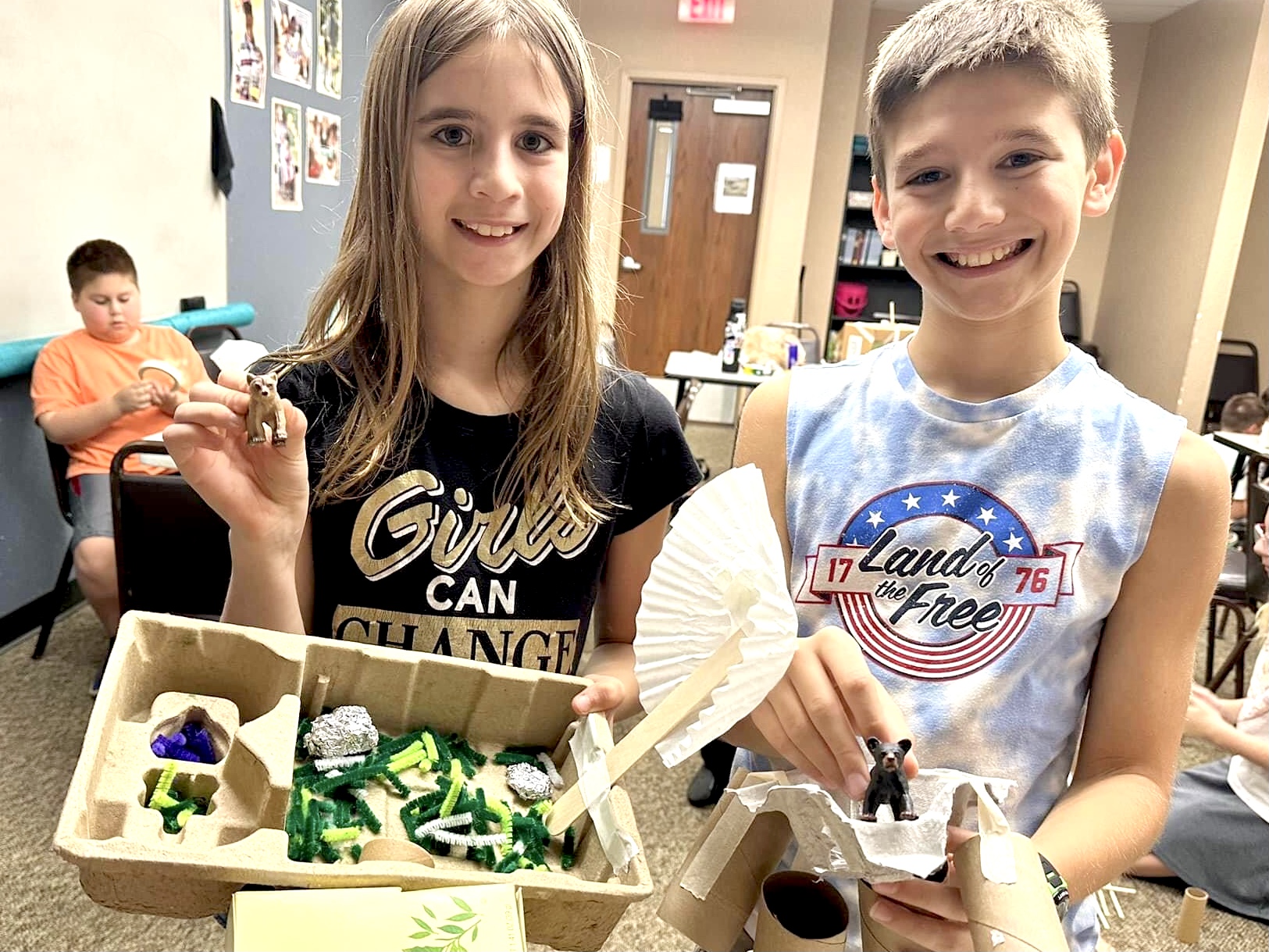 Upper Elementary (Ages 8-11) – The Lighthouse School