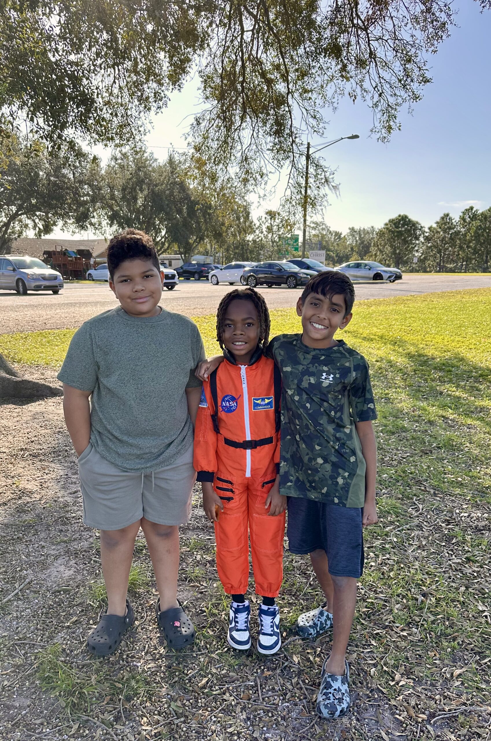 Upper Elementary (Ages 8-11) – The Lighthouse School